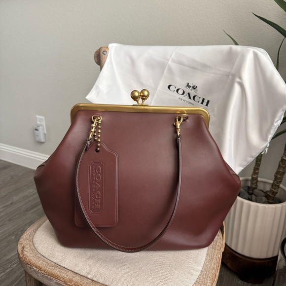 Coach | Bags | Coach Large Kisslock Frame Bag Plus Xl Hangtang Bag ...